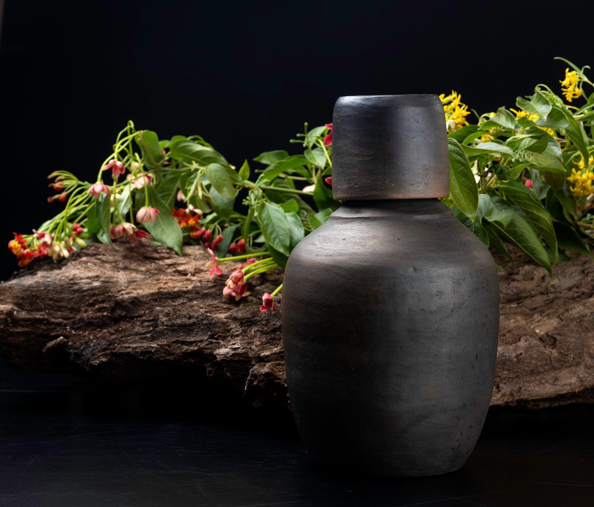 Botellón Artesanal de Barro con Vaso – oaxacaXamor